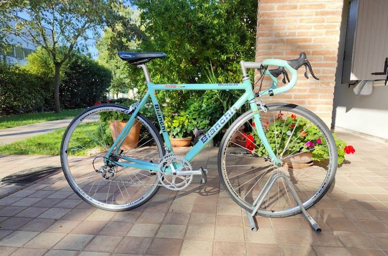 Bianchi Gold Race Team used in 54 cm | buycycle