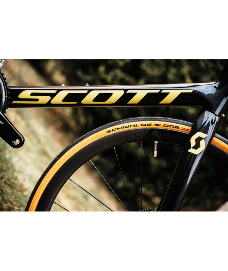 Scott Addict RC Pro used in 58 cm | buycycle