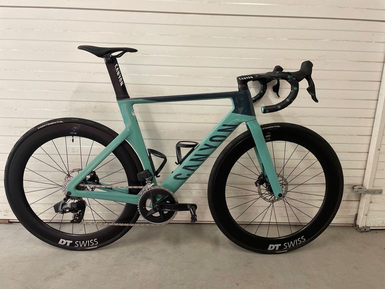 Canyon Aeroad CF SLX 7 Disc eTap used in M | buycycle