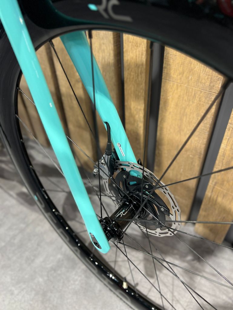 Bianchi Specialissima Red eTap - Celeste Bianchi utilizado en 47 cm ...