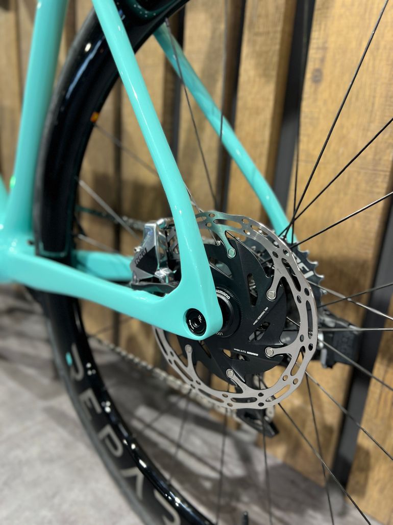 Bianchi Specialissima Red eTap - Celeste Bianchi used in 53 cm | buycycle