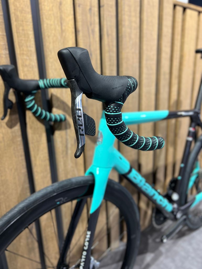 Bianchi Bianchi Specialissima Red eTap - Team RS gebraucht kaufen 53 cm ...