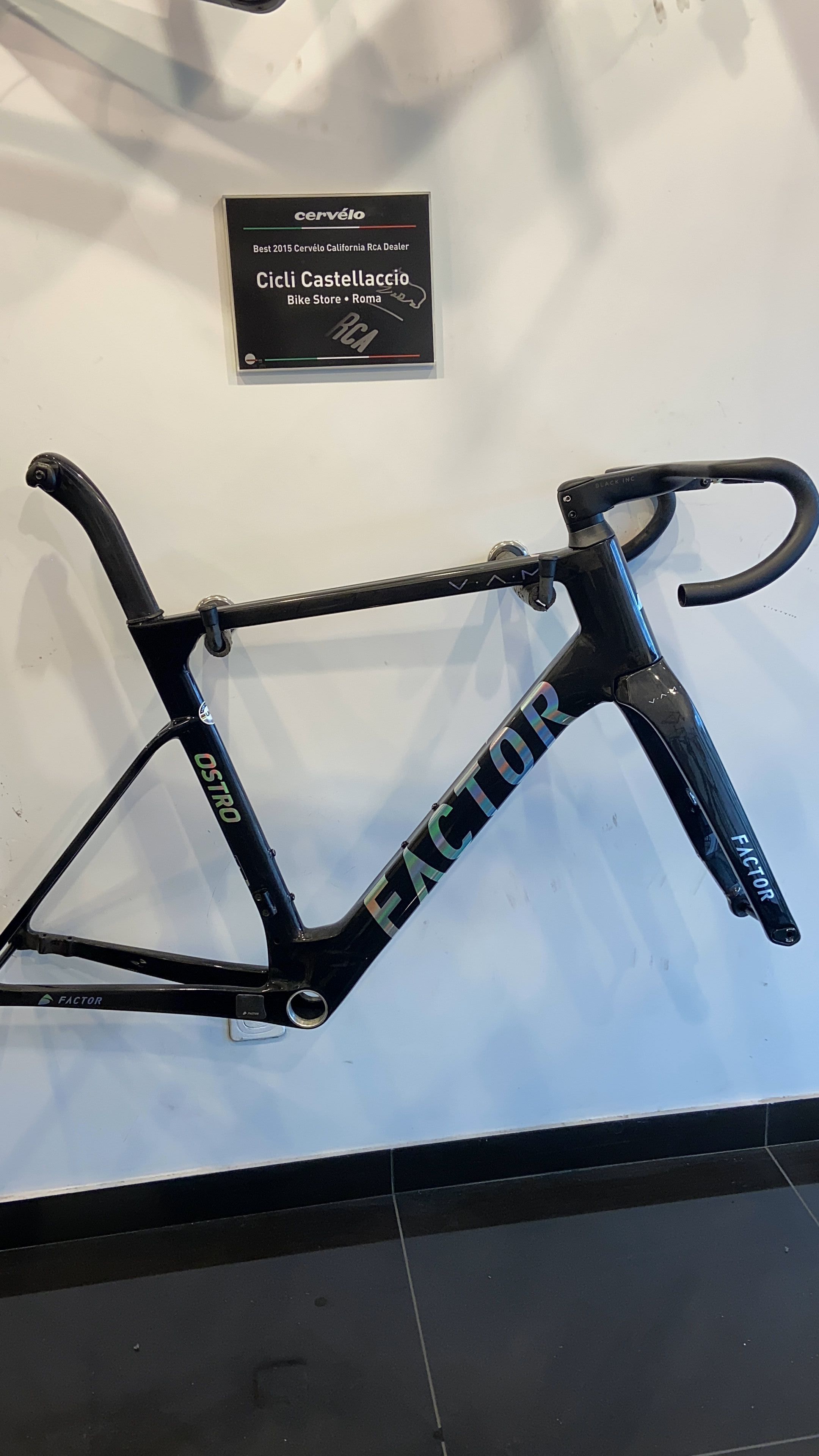 Factor Ostro Vam used in 56 cm | buycycle