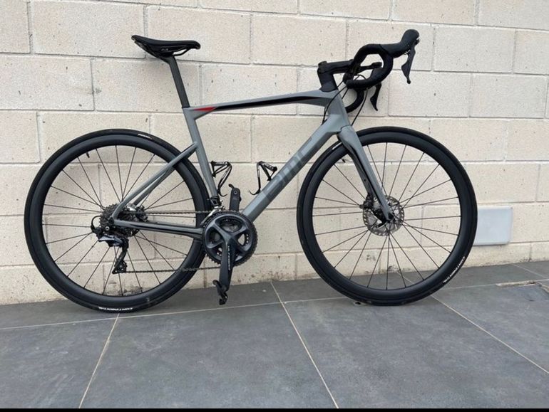 BMC Roadmachine 02 TWO used in 54 cm | buycycle