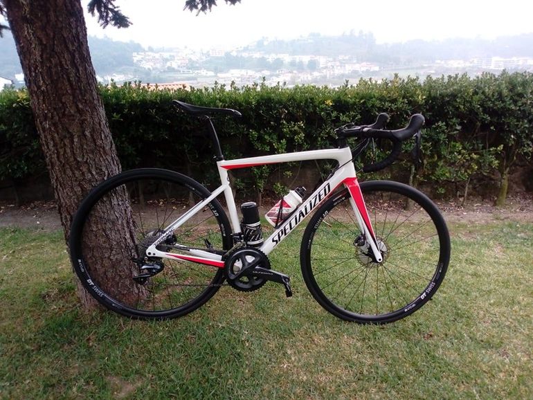 Achetez un vélo d'occasion Specialized Tarmac SL6 Disc Comp en 56 cm ...