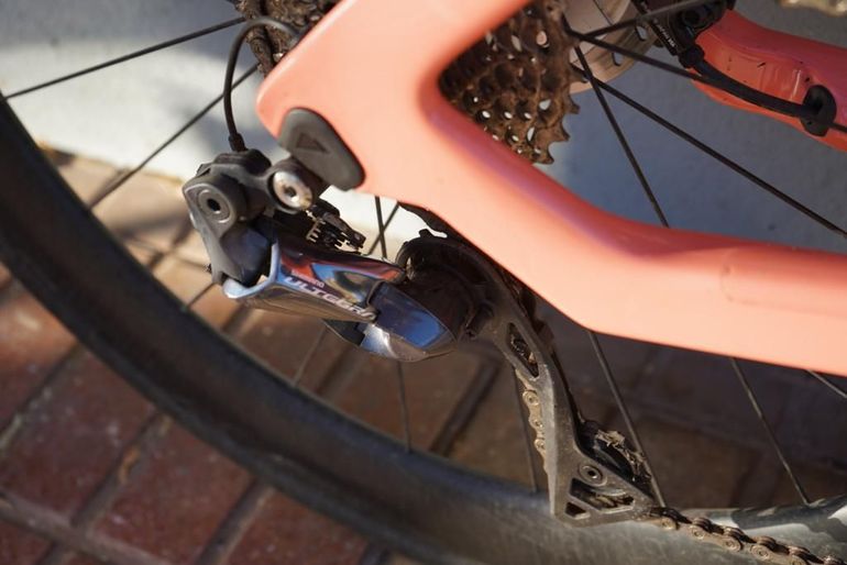 Canyon Speedmax CF 8 WMN DISC Di2 used in XS | buycycle