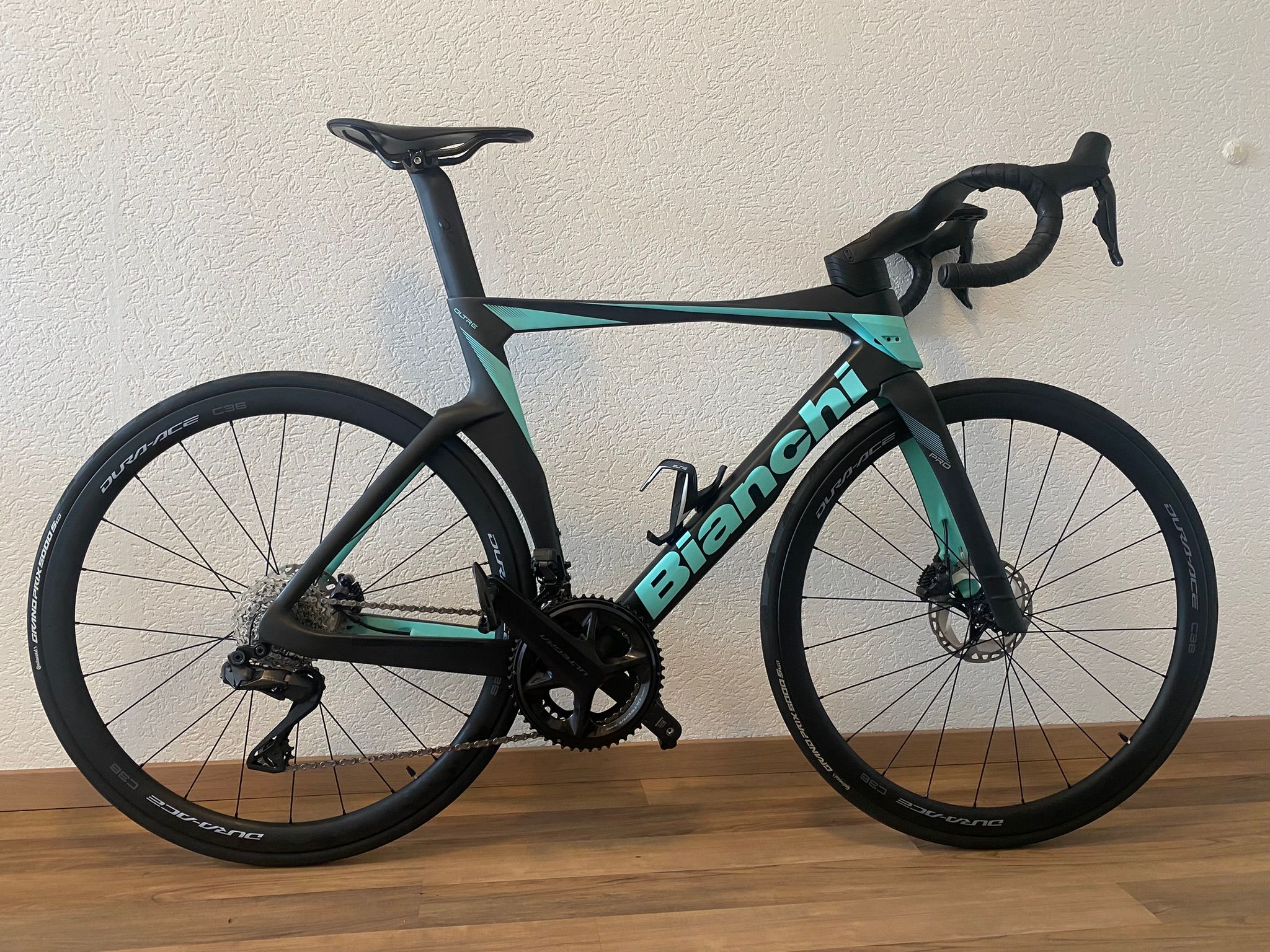 Bianchi Oltre PRO - Ultegra Di2 usato in 55 cm | buycycle