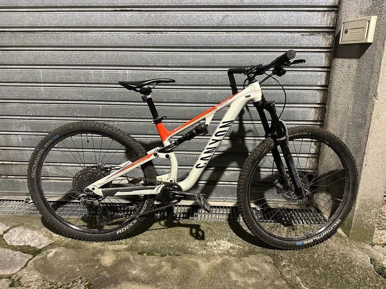 Canyon Neuron AL Young Hero used in XS | buycycle