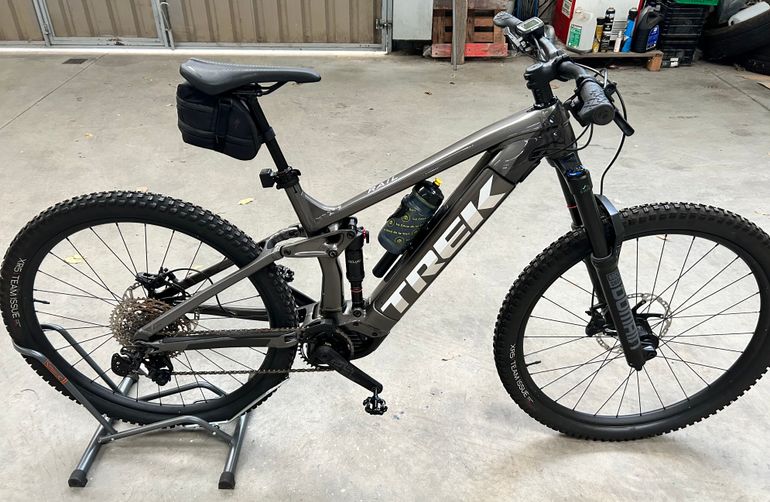 Trek Rail 7 used in L | buycycle