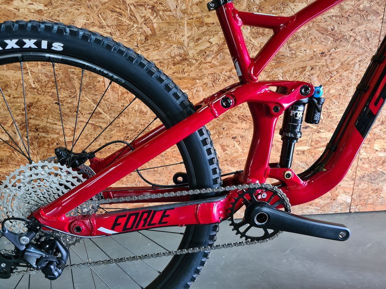 GT Force Comp utilizado en M | buycycle