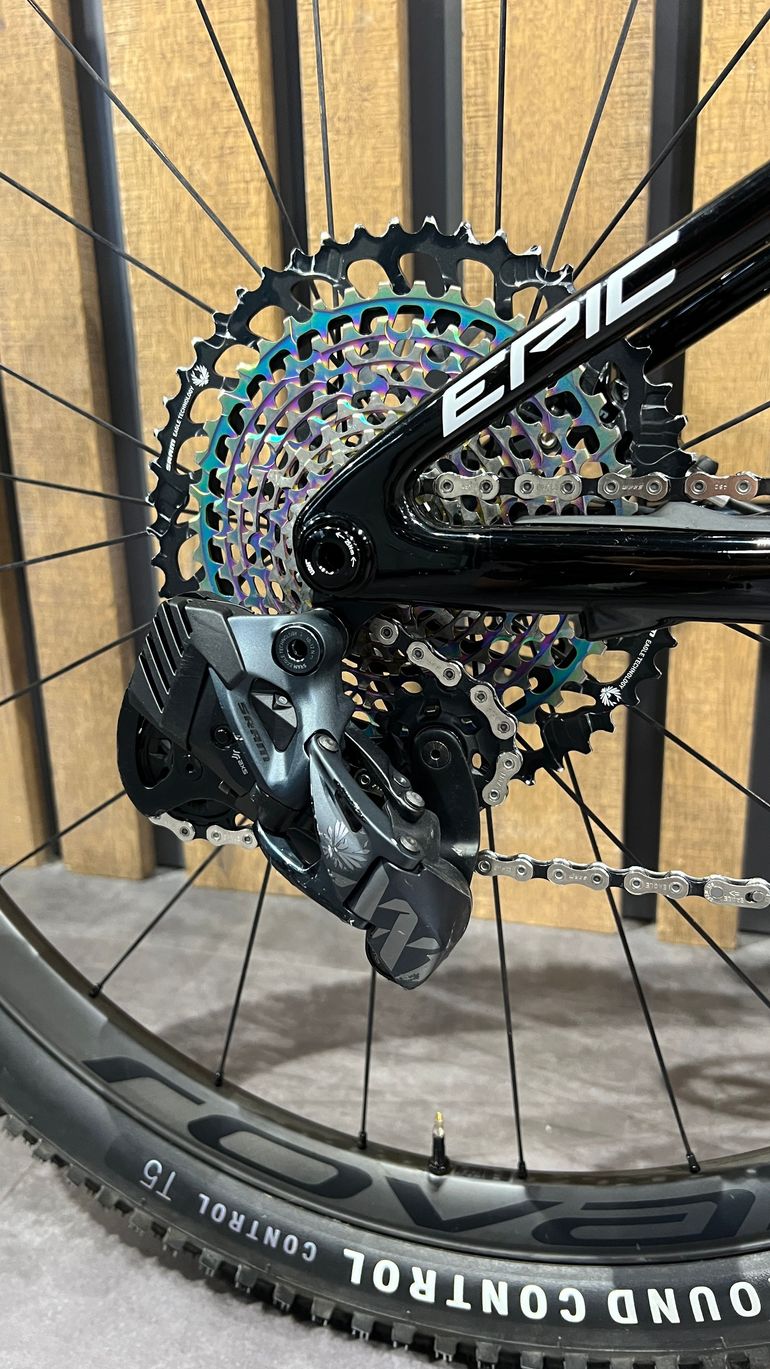 Specialized S-Works Epic EVO used in M | buycycle