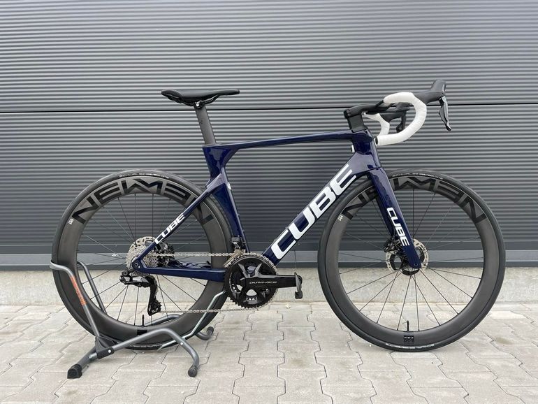 CUBE LITENING AERO C:68X SLT used in 56 cm | buycycle