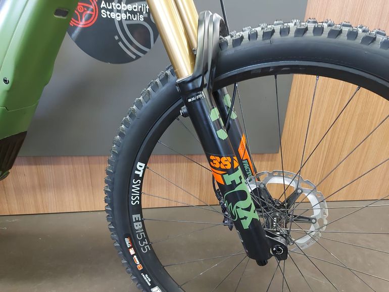 Pivot Shuttle Race XT used in XL | buycycle