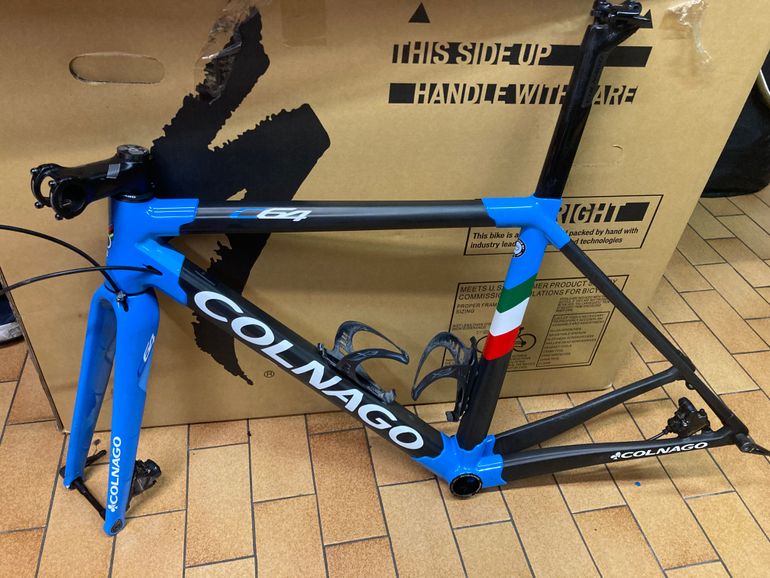 Colnago C64 Disc Frameset used in 52 cm | buycycle