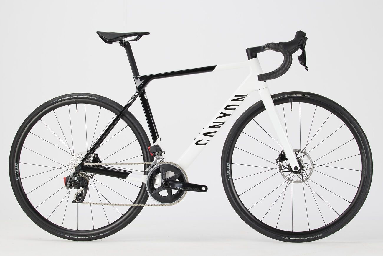 Canyon Ultimate CF SL 7 eTap used in M | buycycle