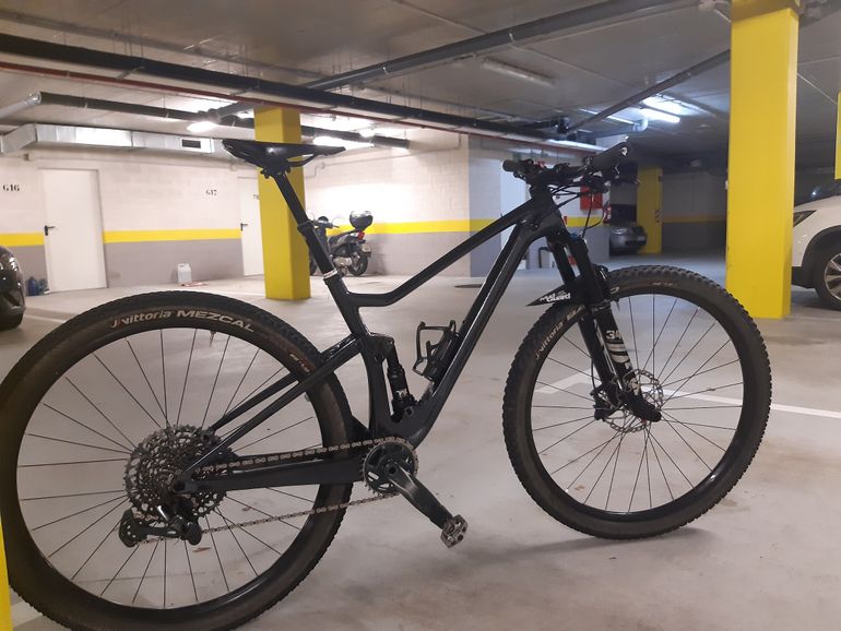 Achetez un vélo d'occasion Scott Spark RC 900 Team en 54 cm | buycycle