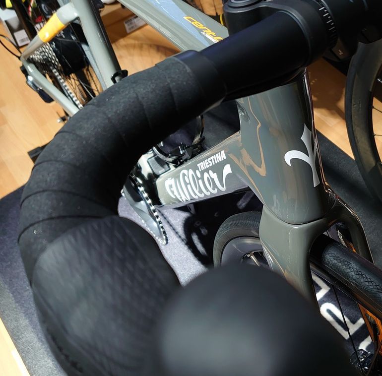 Wilier Cento10 Hybrid SHIMANO ULTEGRA R8020 + MAHLE EBIKEMOTION used in ...