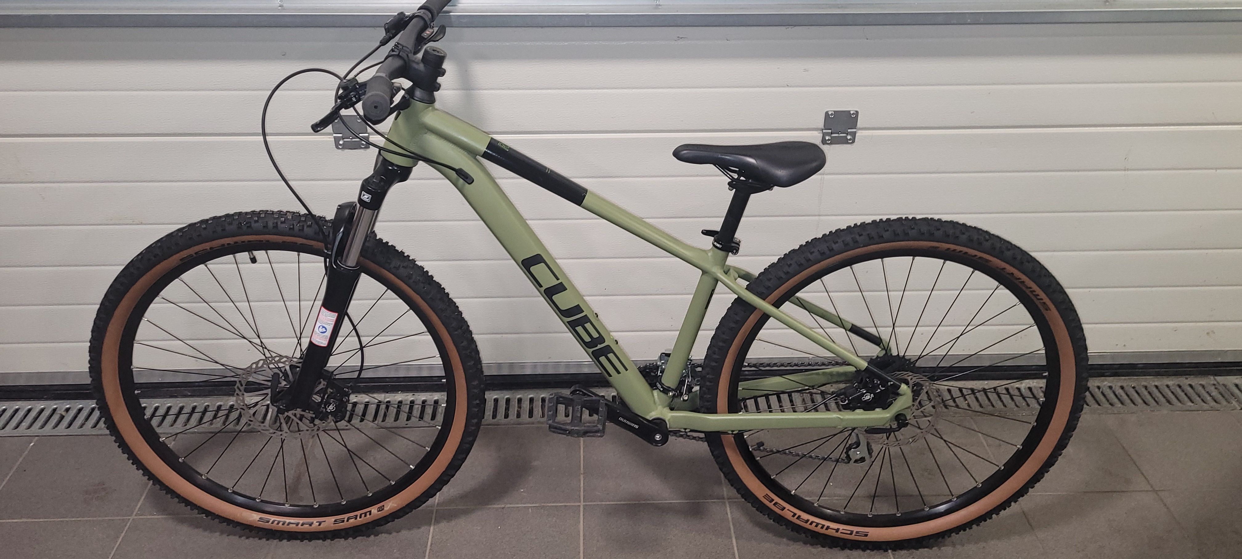 CUBE AIM Race One used in 46 cm | buycycle