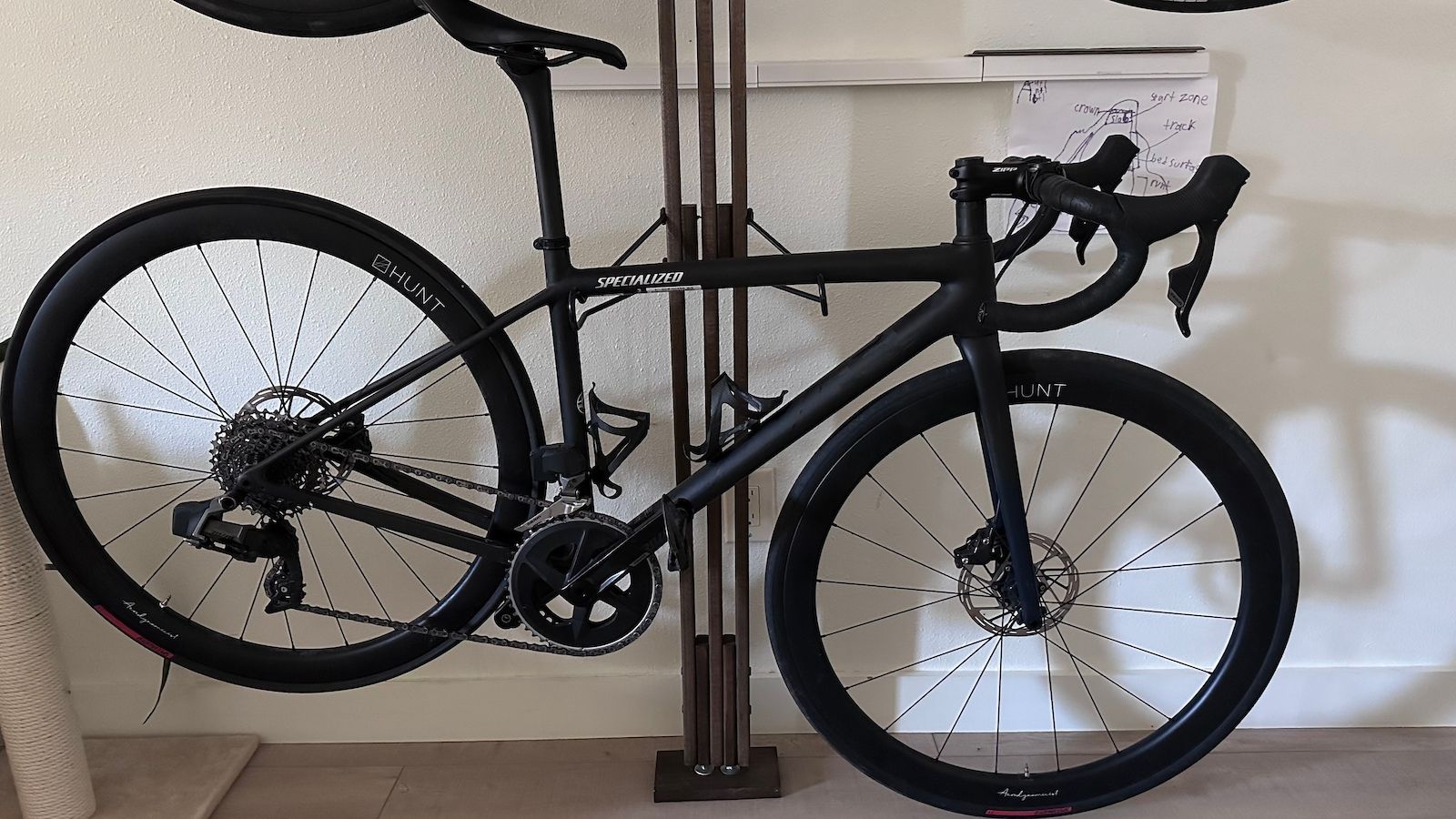 Specialized Aethos Comp - Rival eTap AXS used in 49 cm | buycycle USA