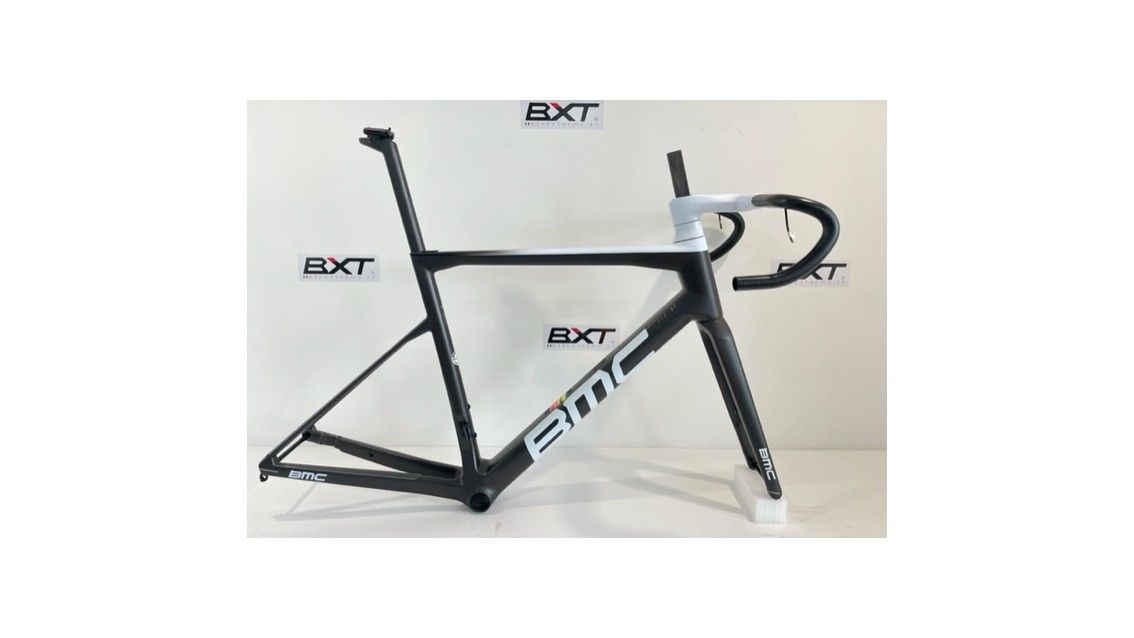 BMC Kit Frameset Teammachine SLR01 V7 used in 47 cm | buycycle