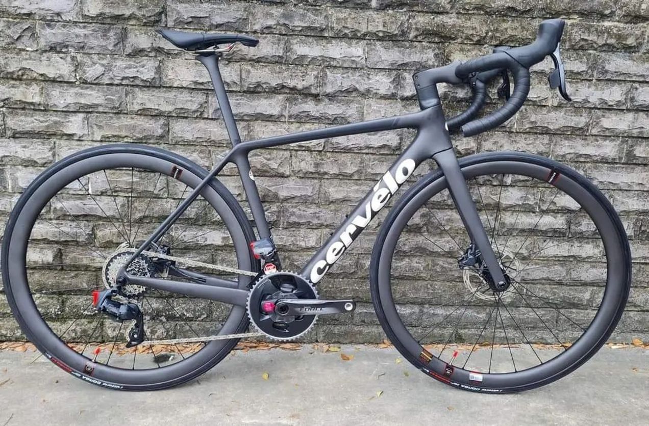 Cervélo R5 Force eTap AXS used in 51 cm | buycycle