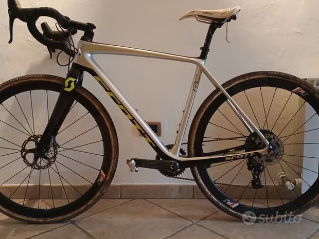 Scott Addict CX RC 10 Disc used in 54 cm | buycycle