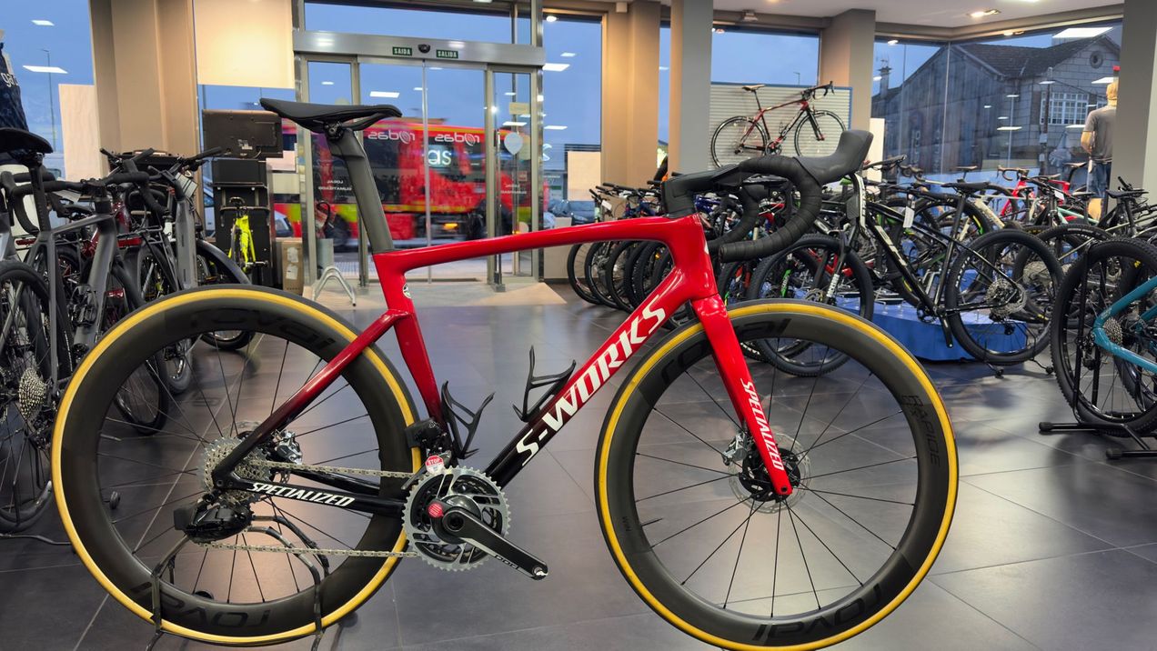 Specialized S-Works Tarmac SL7 - SRAM Red eTap AXS used in 56 cm | buycycle