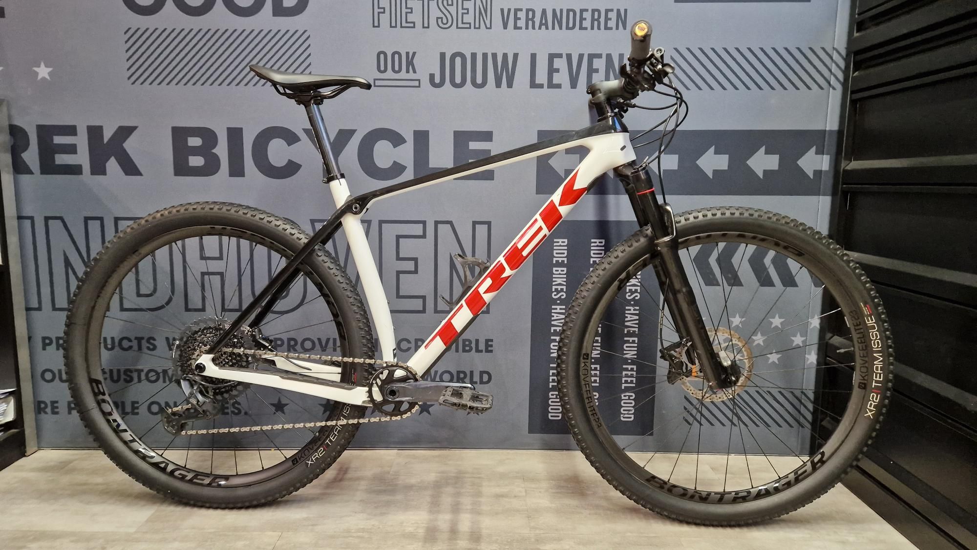 Trek Procaliber 9.7 used in XL | buycycle