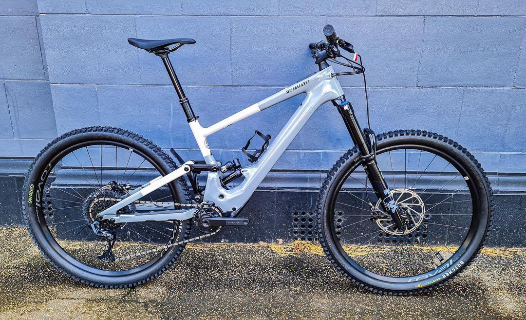 Specialized Turbo Kenevo SL Expert used in L | buycycle