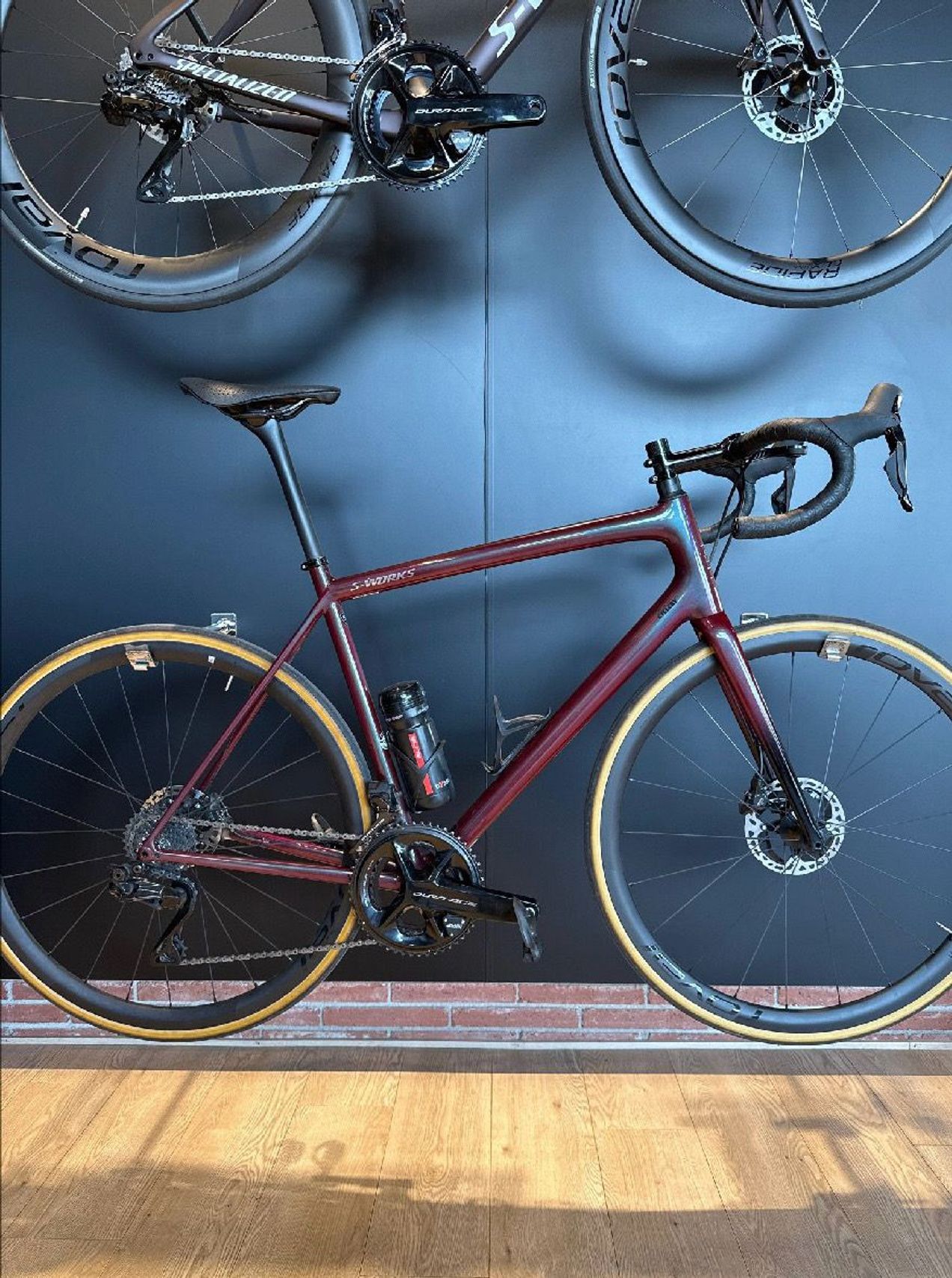 Specialized S-Works Aethos - Dura-Ace Di2 used in 58 cm | buycycle USA