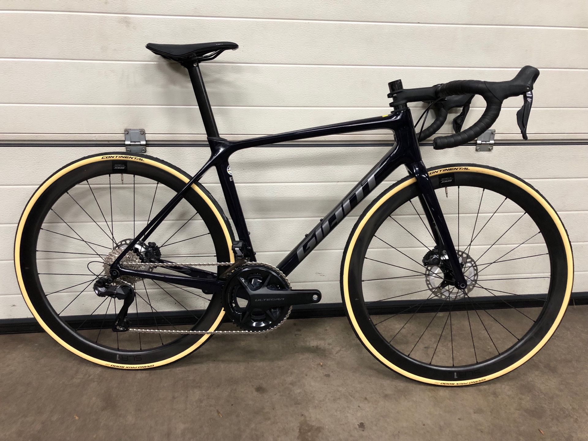 Giant TCR Advanced Pro, Disc 0 Di2 used in MD | buycycle