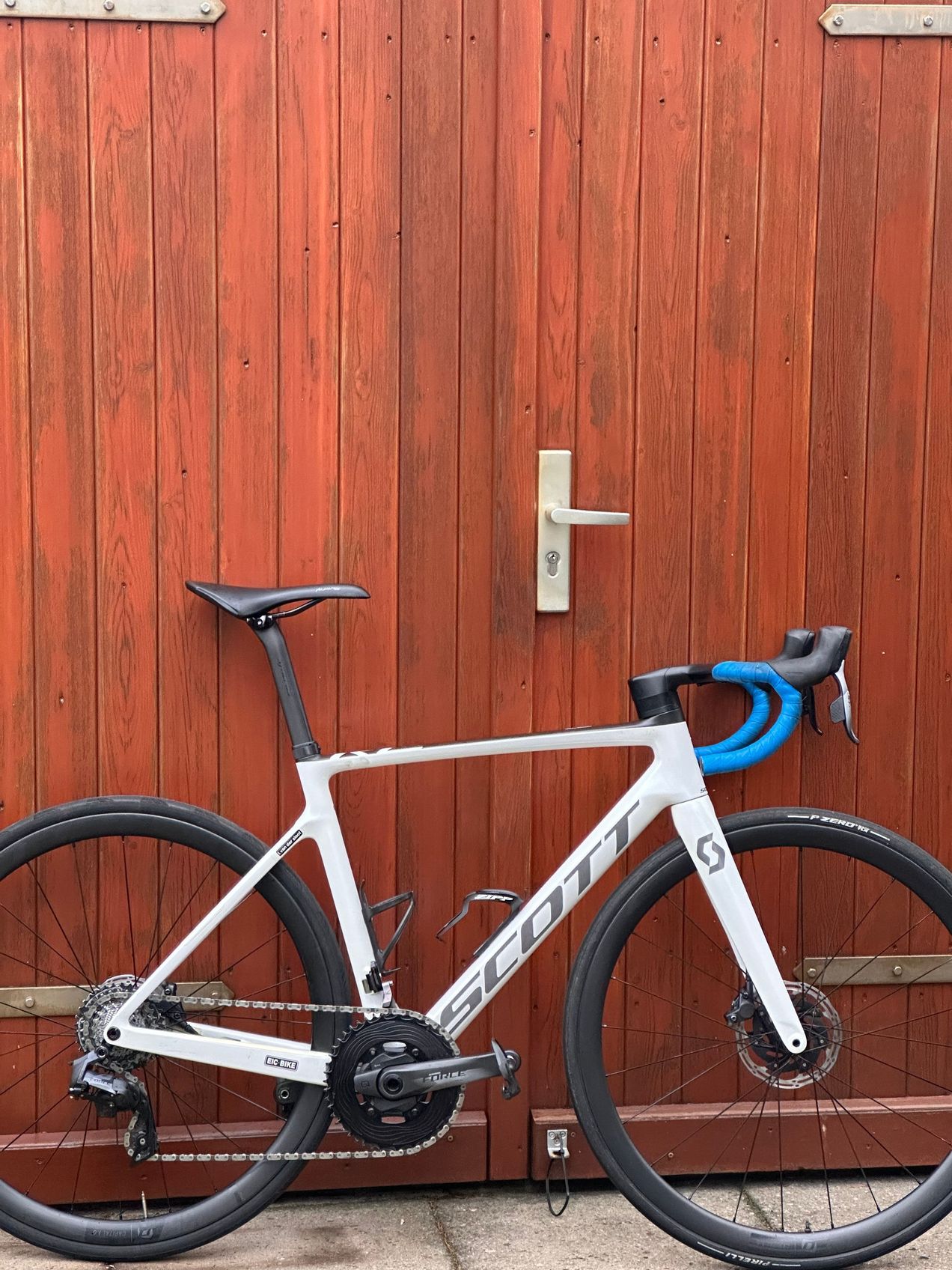 Scott Addict RC 10 used in 54 cm | buycycle