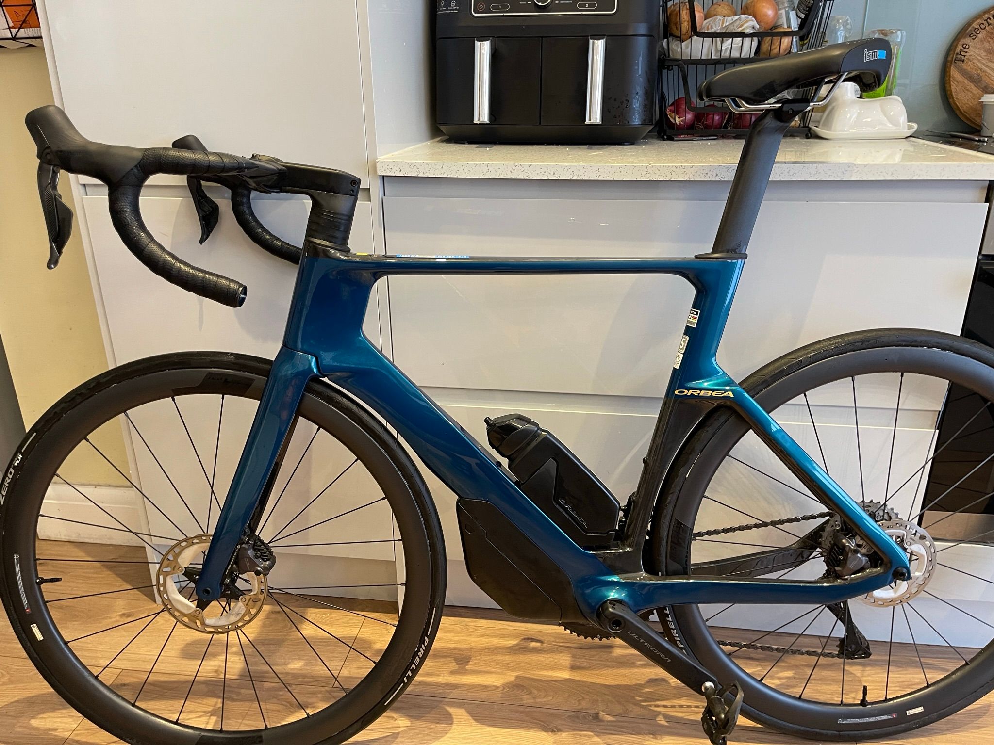 Orbea ORCA AERO M20iLTD used in 55 cm | buycycle