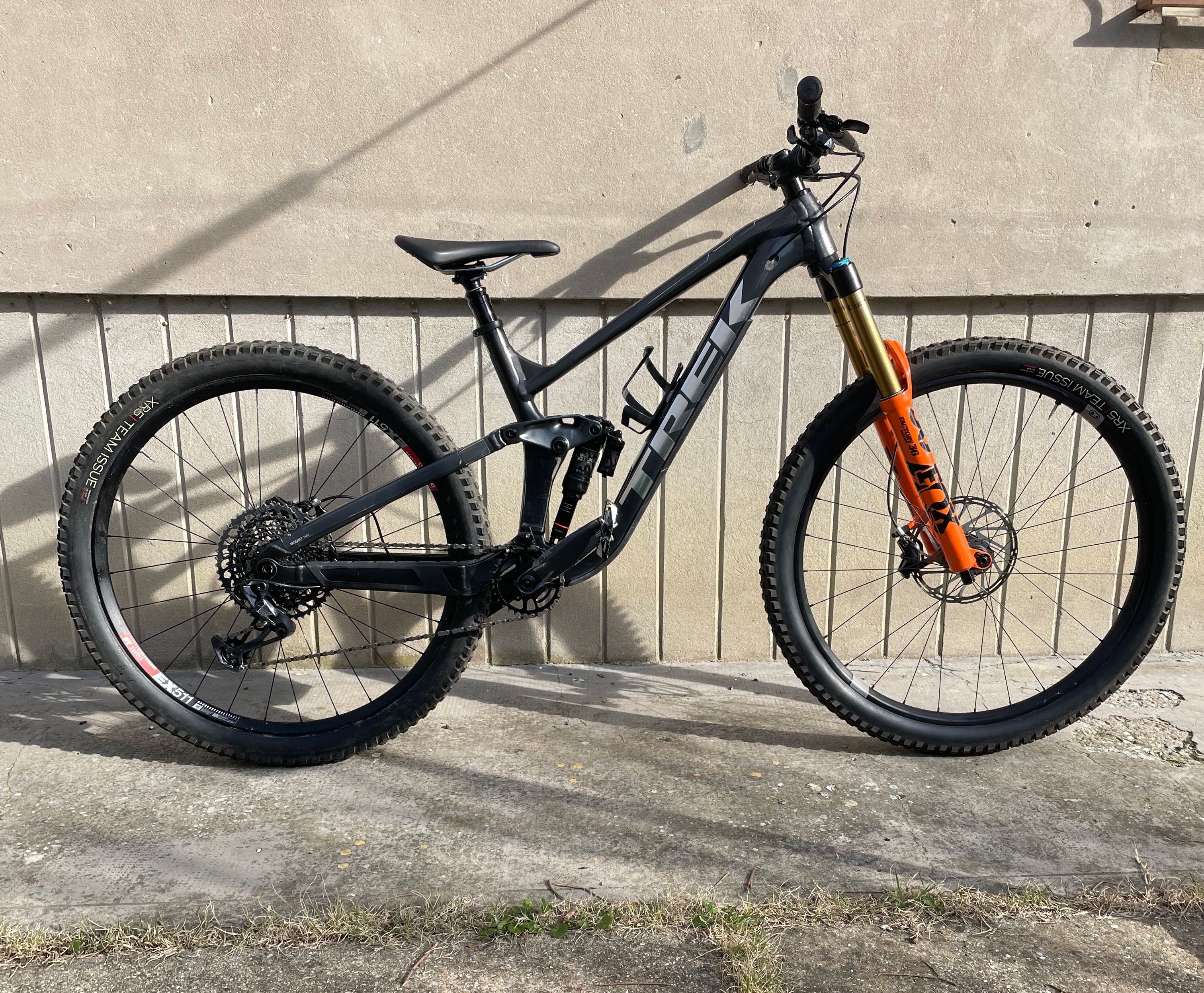 Trek Slash 8 used in 44 cm | buycycle USA