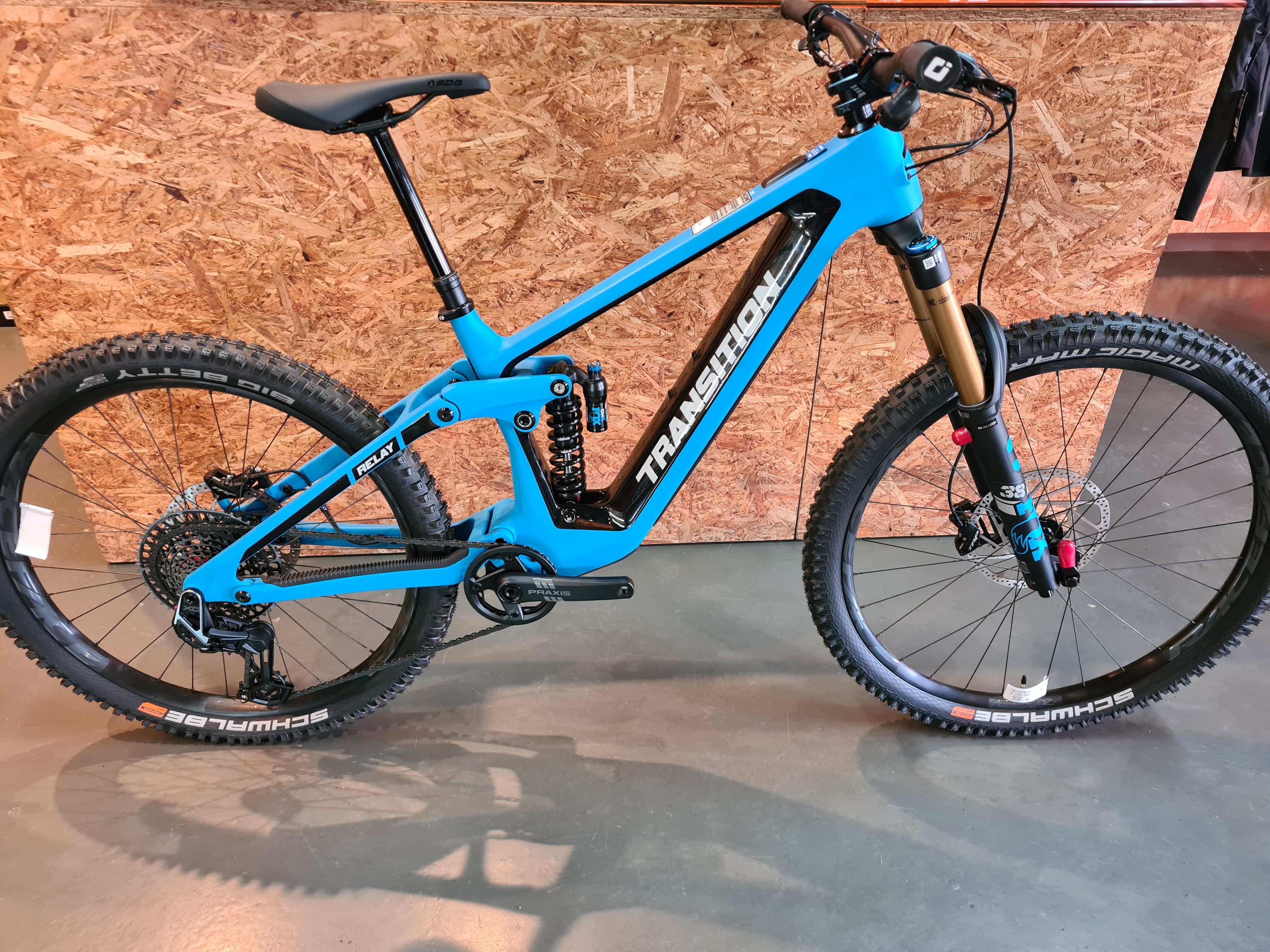 Transition Relay PNW Carbon XO AXS used in M | buycycle UK