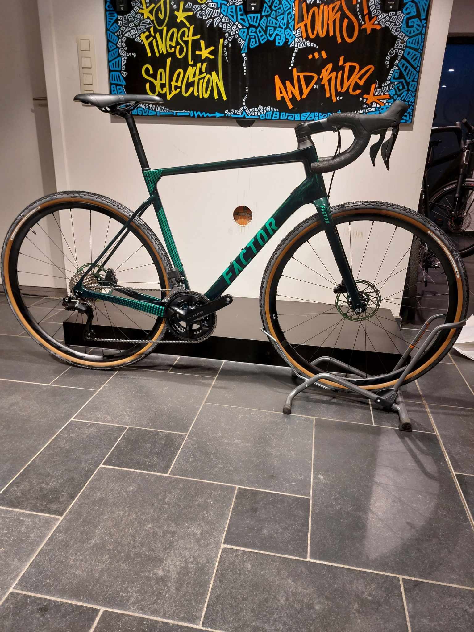 Factor LS used in 56 cm | buycycle USA