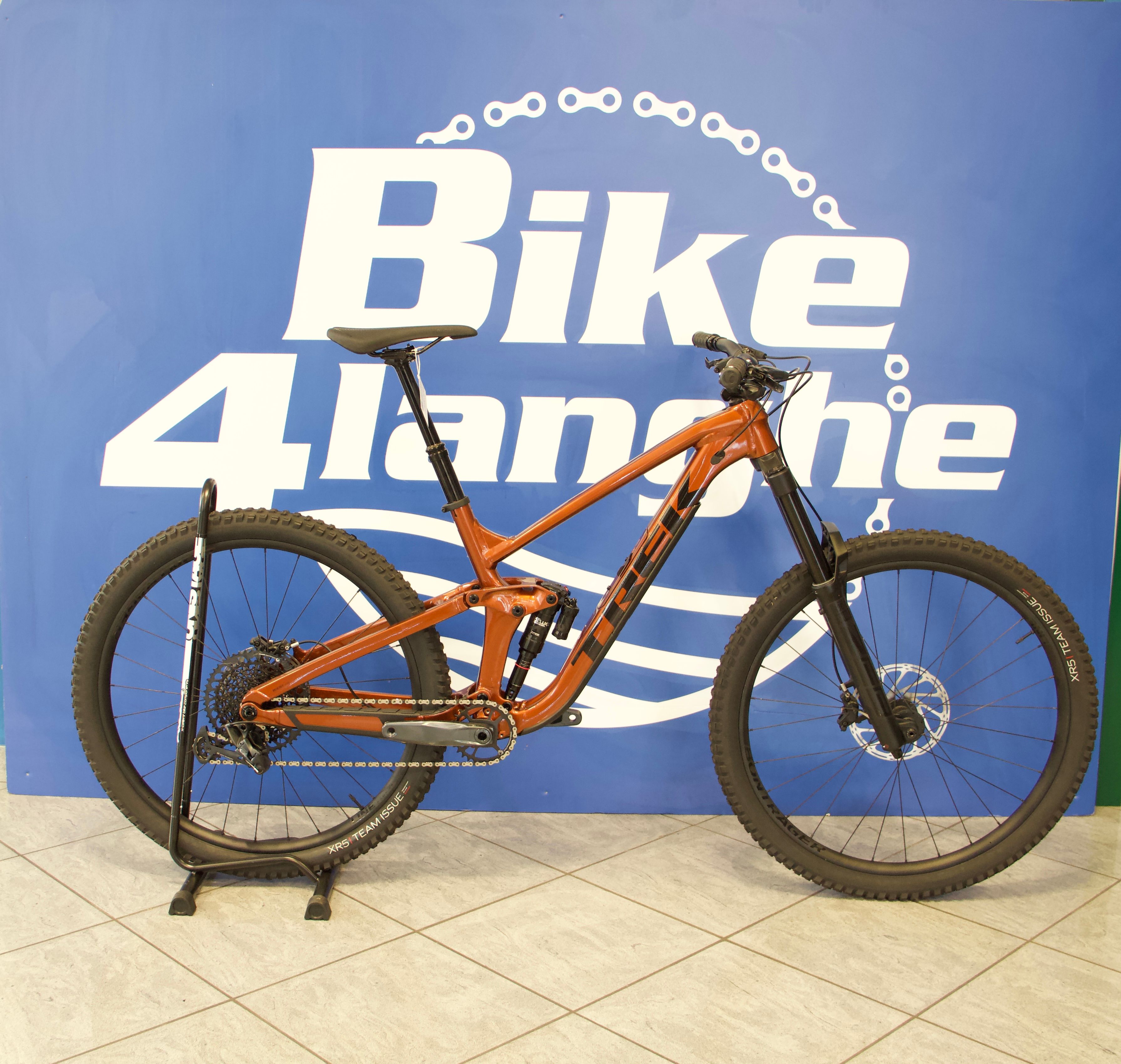 Trek Slash 8 used in L | buycycle USA