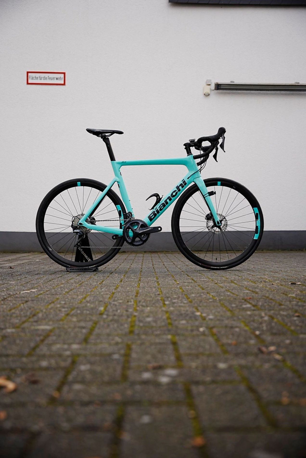 Bianchi Aria - Ultegra used in 59 cm | buycycle USA