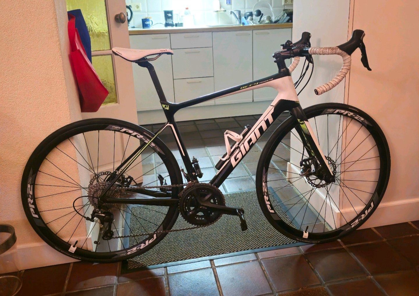Giant Defy Advanced 2 used in SM | buycycle UK