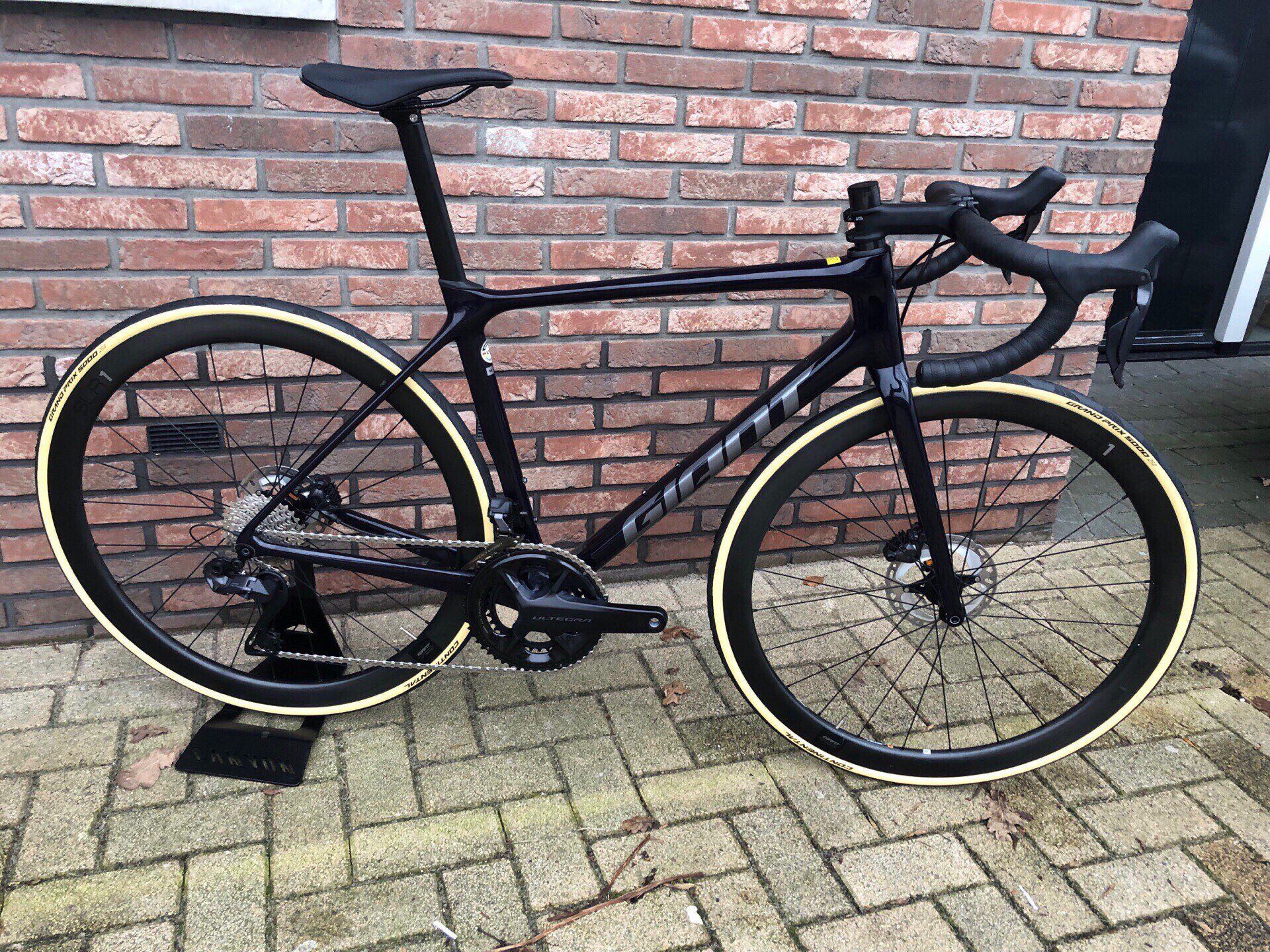 Giant TCR Advanced Pro, Disc 0 Di2 used in MD | buycycle UK