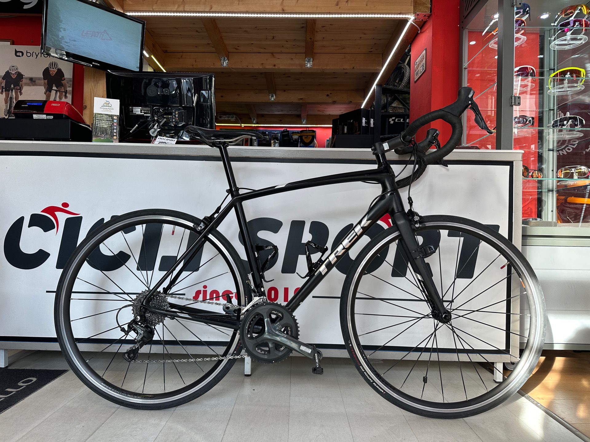 Trek Émonda ALR 4 used in L | buycycle USA