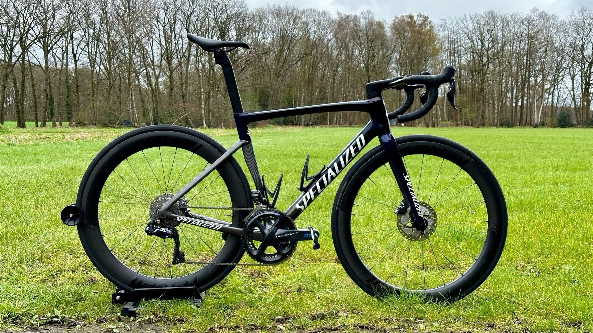 Specialized Tarmac SL8 Pro Ultegra Di2 used in M | buycycle USA