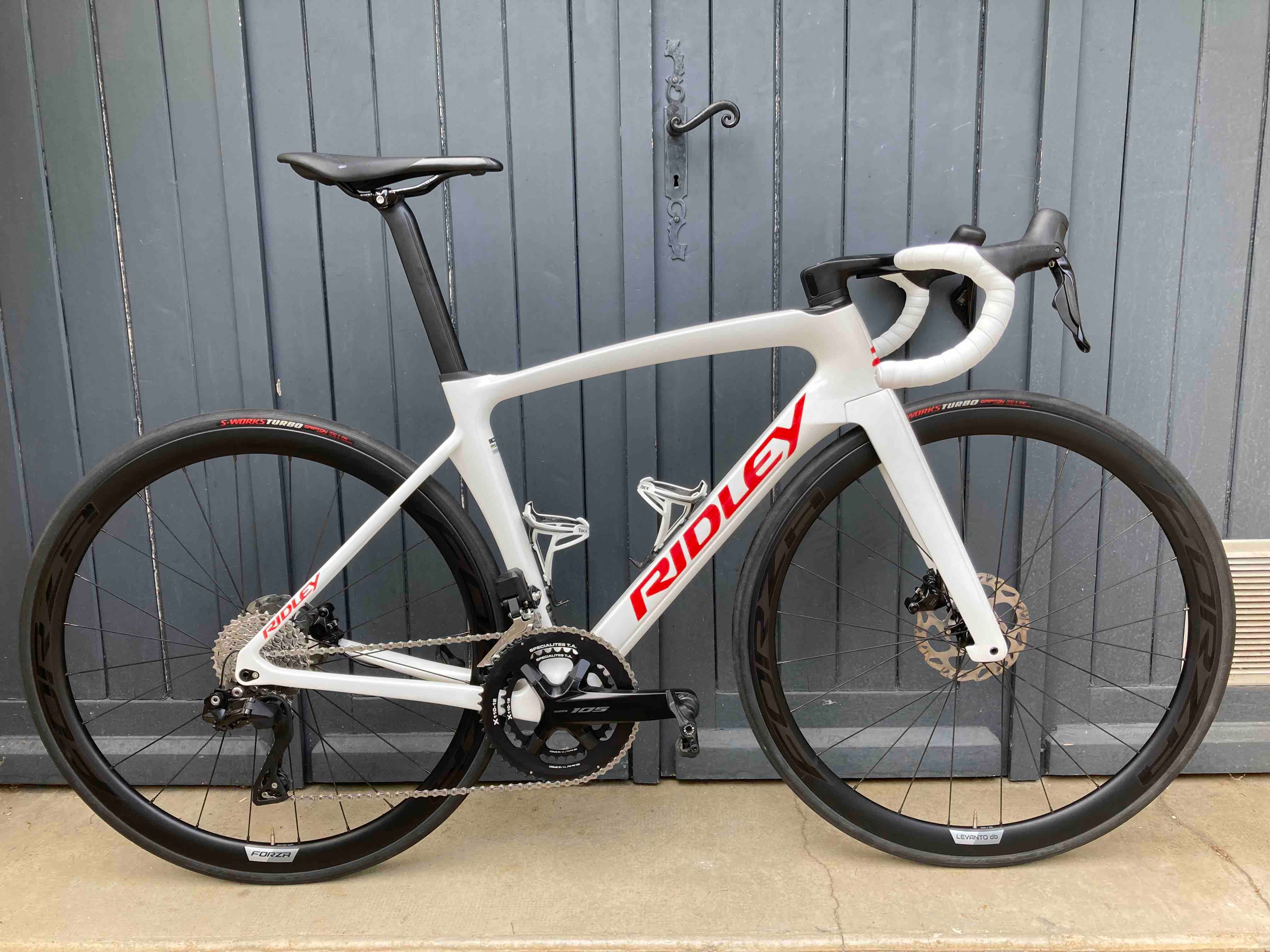 Marca Noah Fast Disc - Shimano 105 DI2 // 2x12so :usado em :tamanho ...