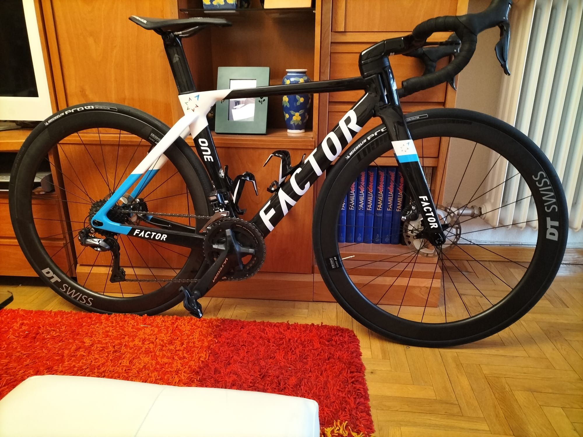 Factor Factor one disc tope gama equipo Israel used in 49 cm | buycycle USA