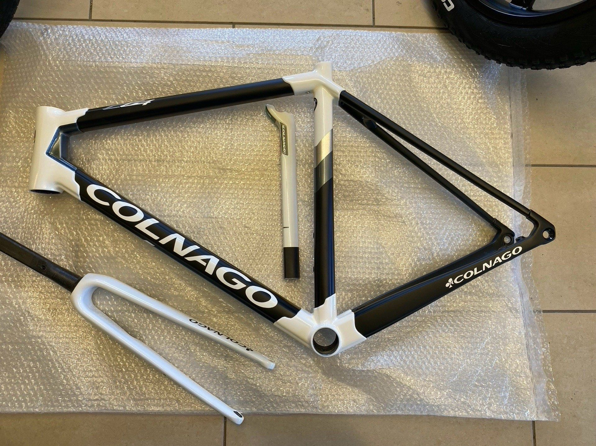 Colnago C64 Disc Frameset used in 55 cm | buycycle UK