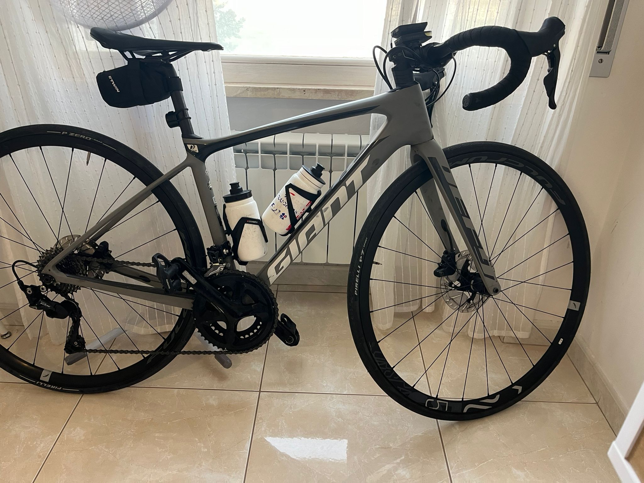 Giant Defy Advanced 2 used in 47 cm | buycycle USA