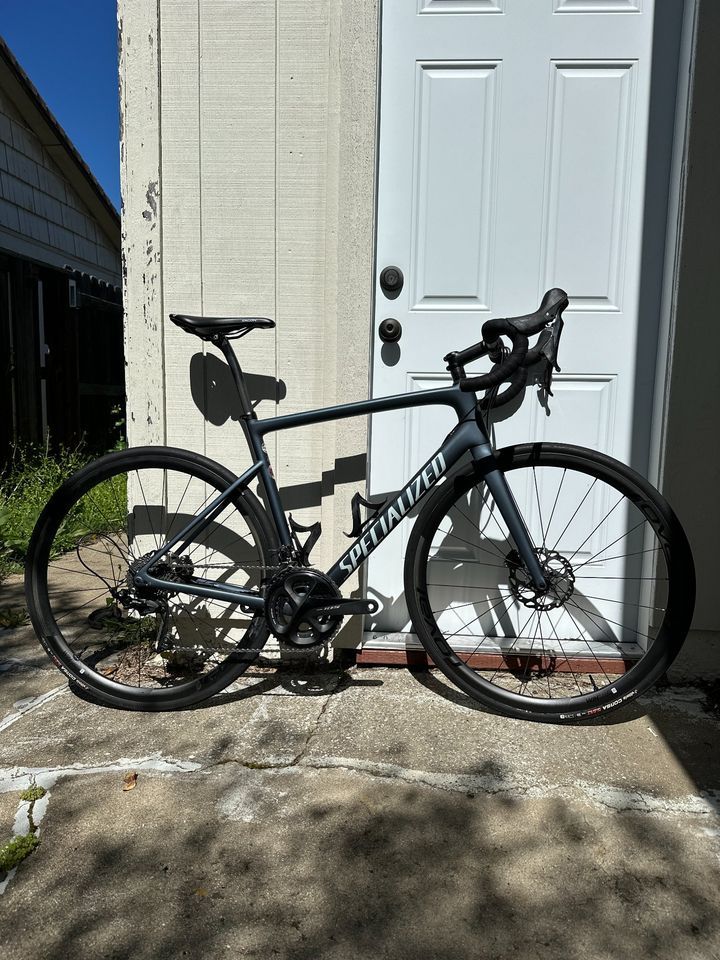 Specialized Tarmac SL6 Disc with Specialized Alpinist Carbon Tubeless ...