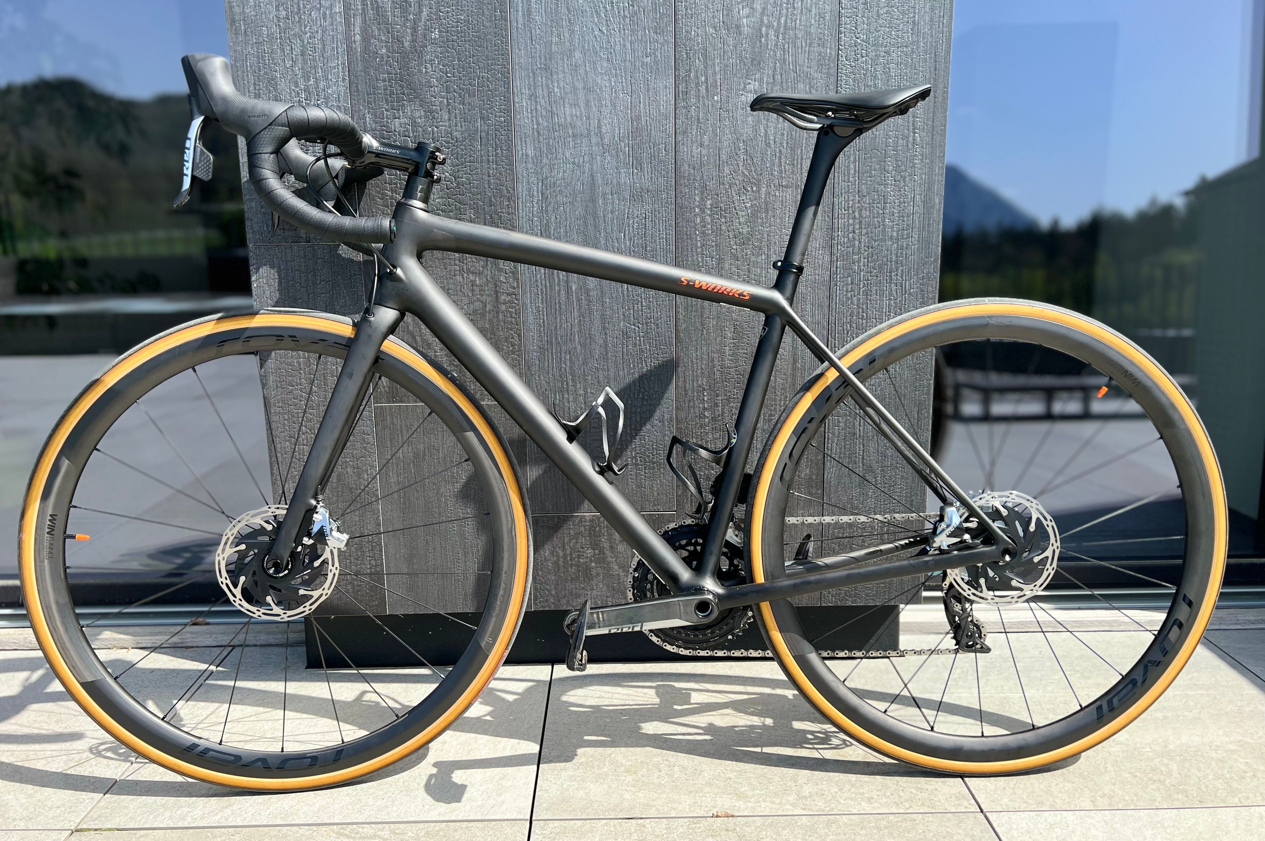 Specialized S-Works Aethos - SRAM Red eTap AXS used in 54 cm | buycycle USA