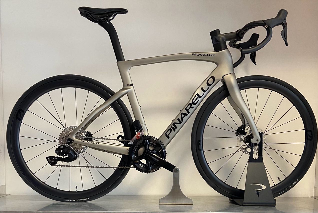 Pinarello F5 105 Di2 used in 53 cm | buycycle USA