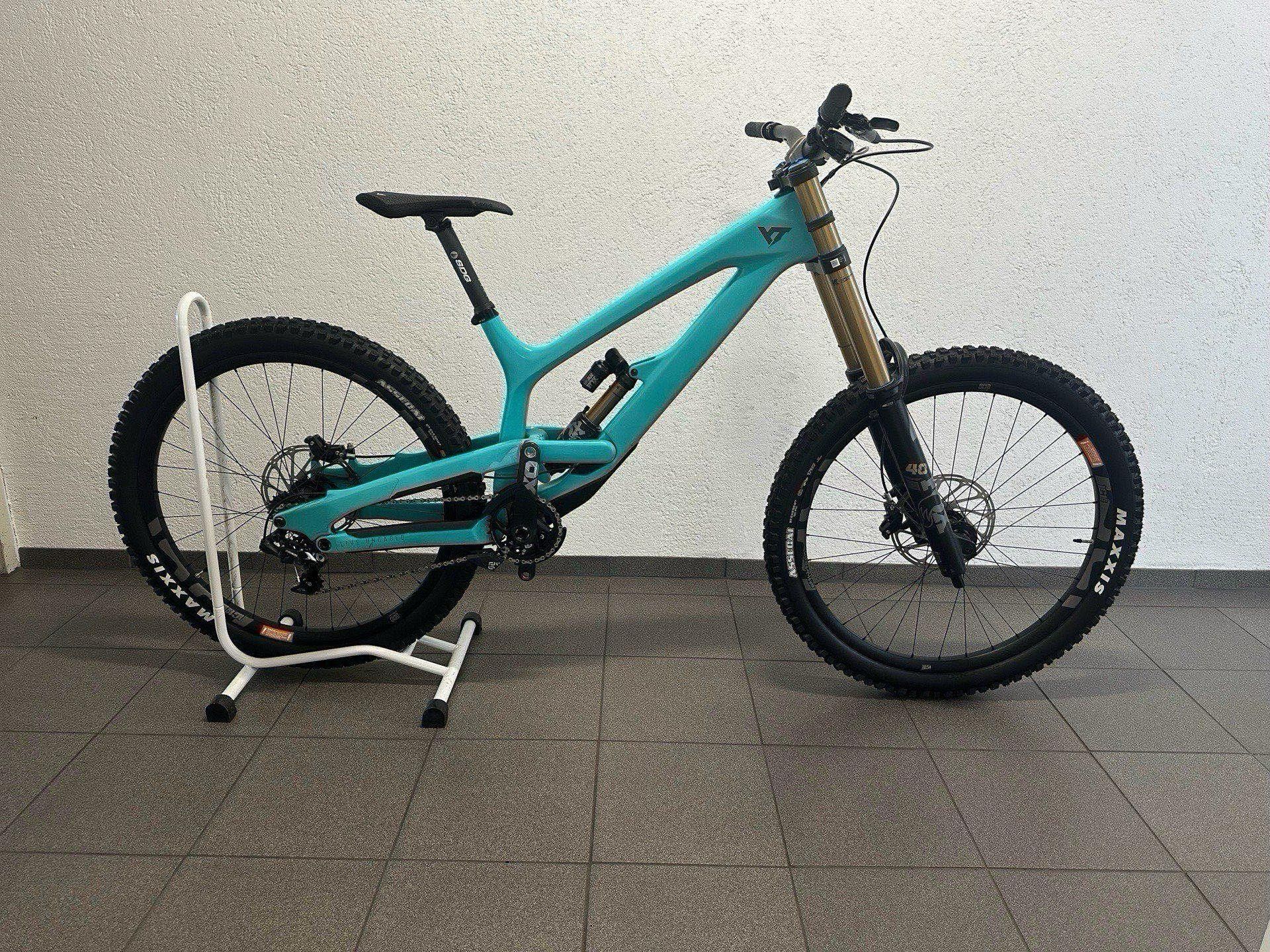 YT Industries Tues CORE 4 27 used in L | buycycle USA